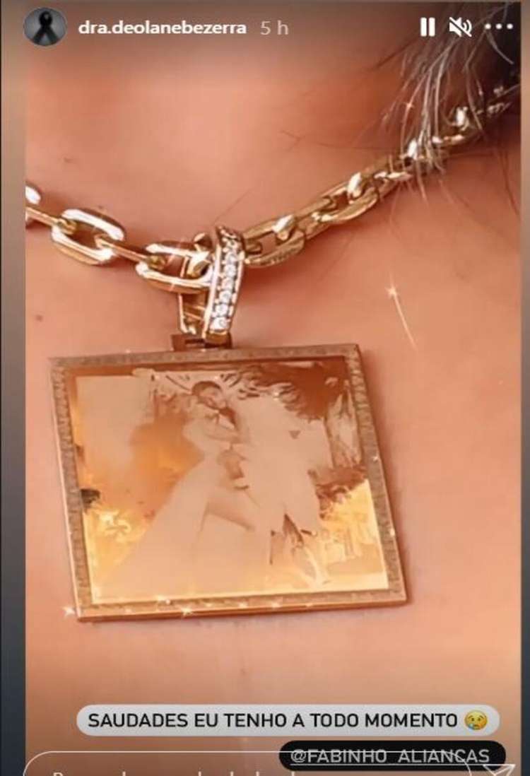 Deolane Bezerra mostra joia com foto romântica ao lado de MC Kevin ...
